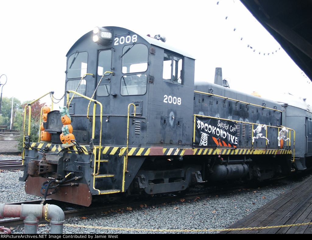 SSRR 2008 (Ex-USAX 2008) on the Sacramento Southern Railroad